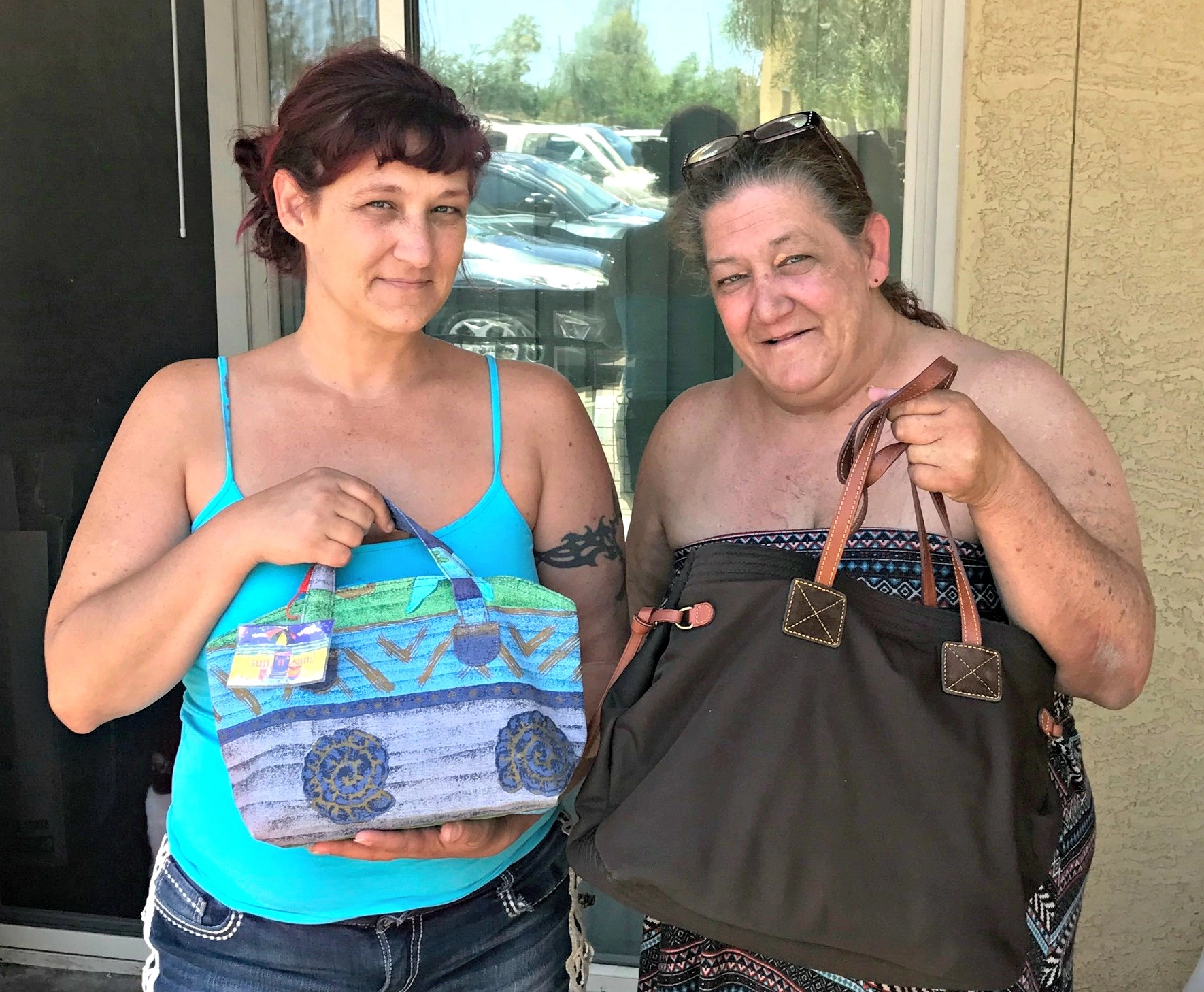 Purse Drive Helps Local Moms